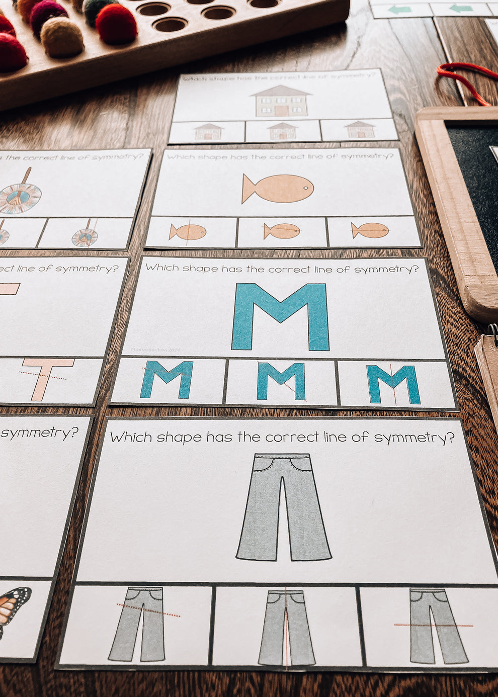 Symmetry and Mirror Reflection Clip and Flip Cards (Math) – montessorikiwi